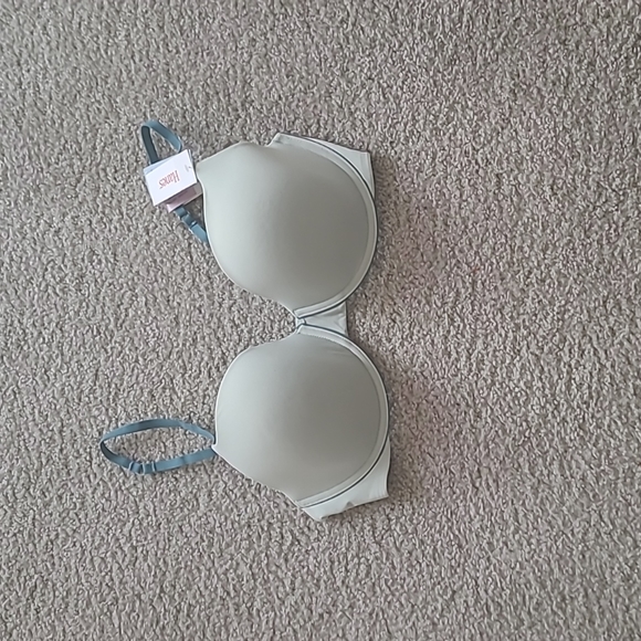 Hanes | Intimates & Sleepwear | Brand New With Tags Still Hanes Bra ...
